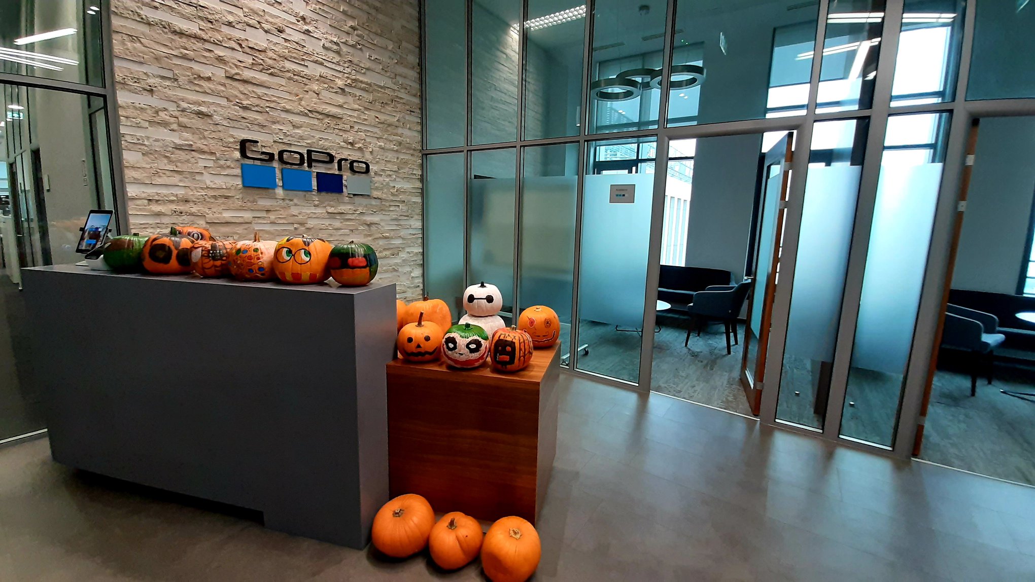 Click here to learn more about how GoPro champions hybrid + remote work